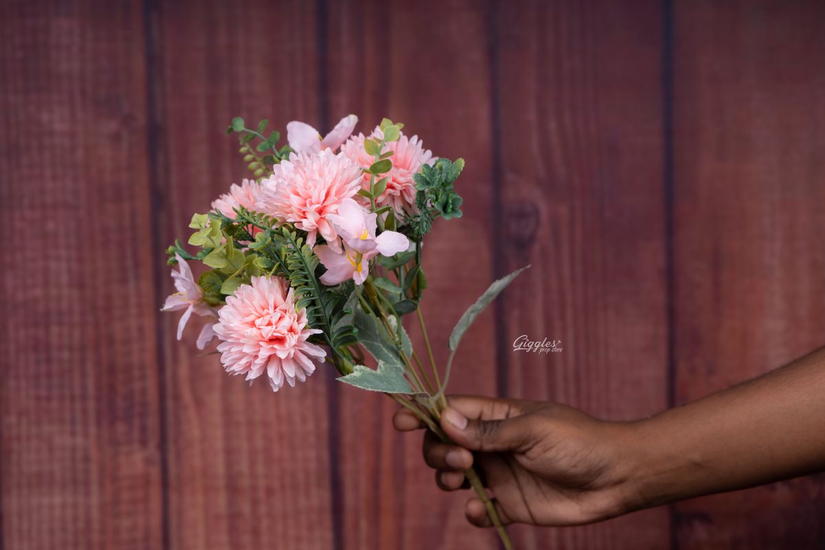 Flowers – Giggles Prop Store